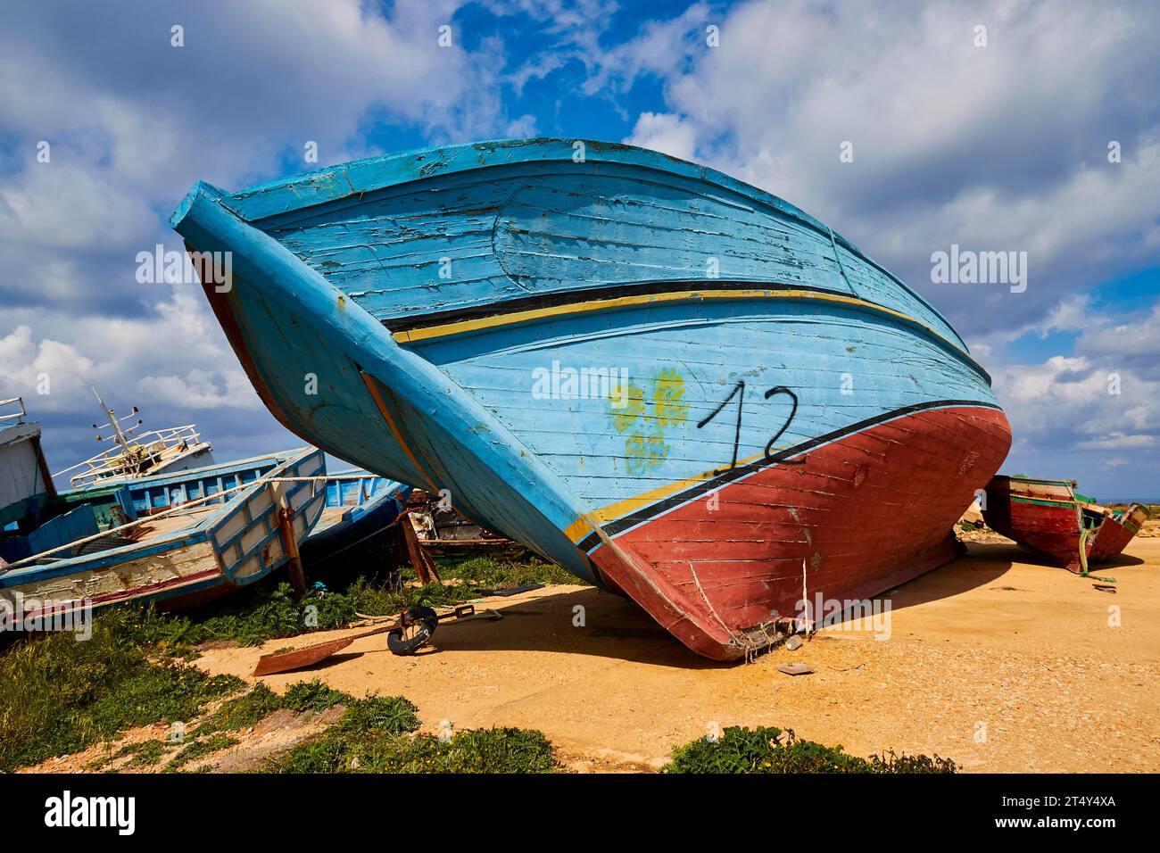 Oblique front view hi-res stock photography and images - Alamy