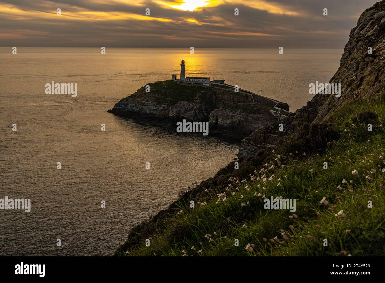 Sunset am South Stack Stock Photo - Alamy