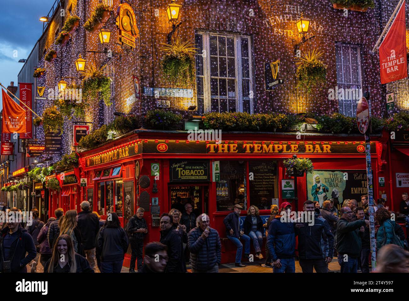 Blue Hour Dublin Altstadt Stock Photo - Alamy