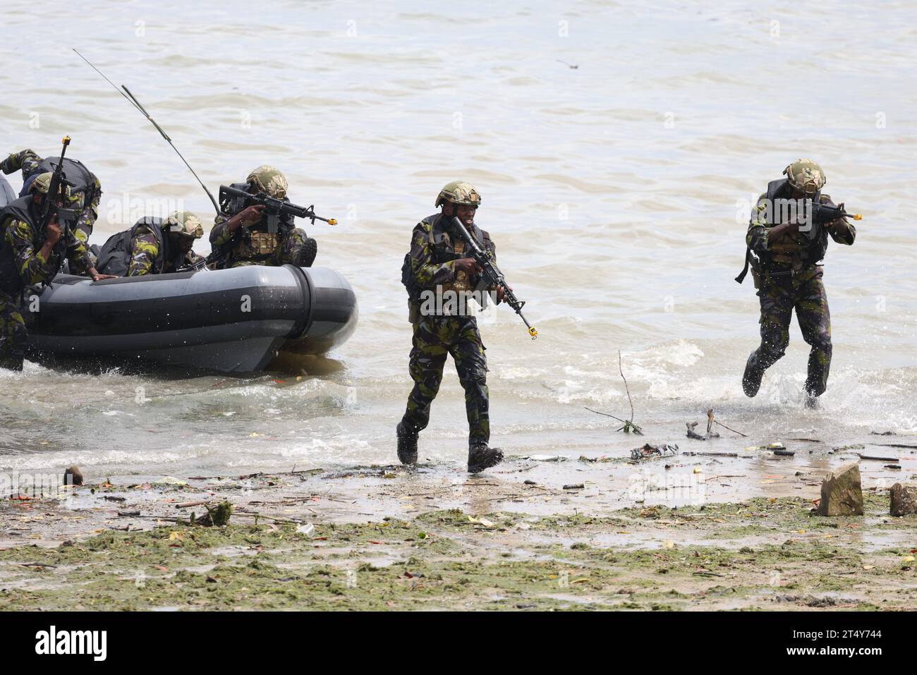 Kenya Marines, demonstrate a covert beach landing, showing defence ...