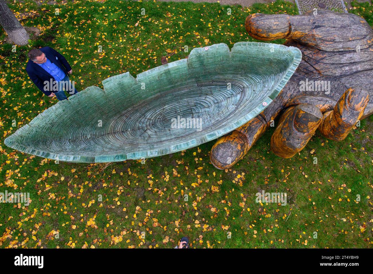 Magdeburg, Germany. 02nd Nov, 2023. The artwork "Glass Ark" stands at ...