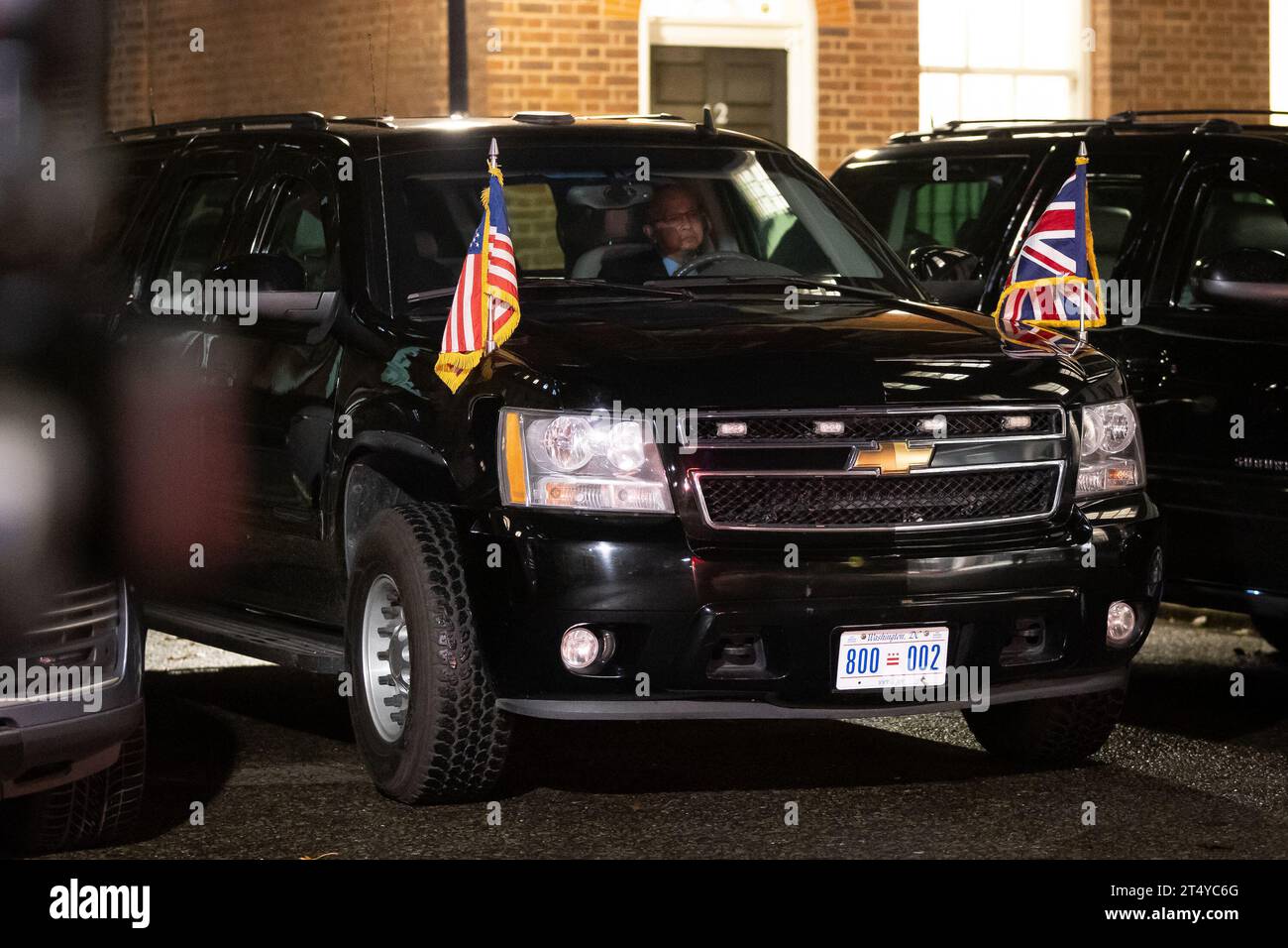 London, UK. 01st Nov, 2023. A Presidential Chevrolet Suburban car is ...