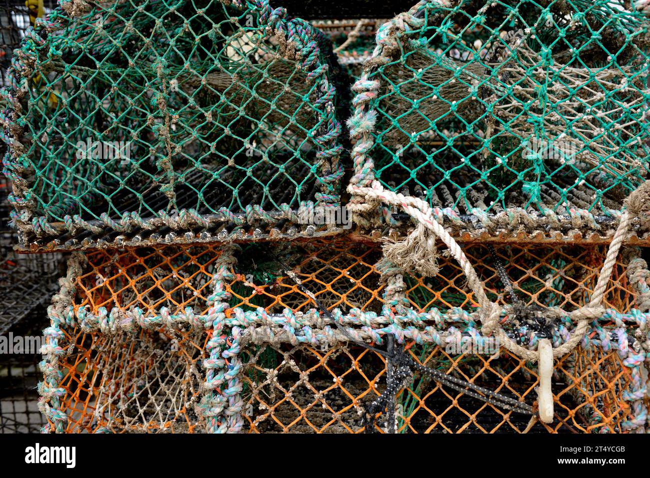 Nets and ropes on shingle beach hi-res stock photography and images - Alamy