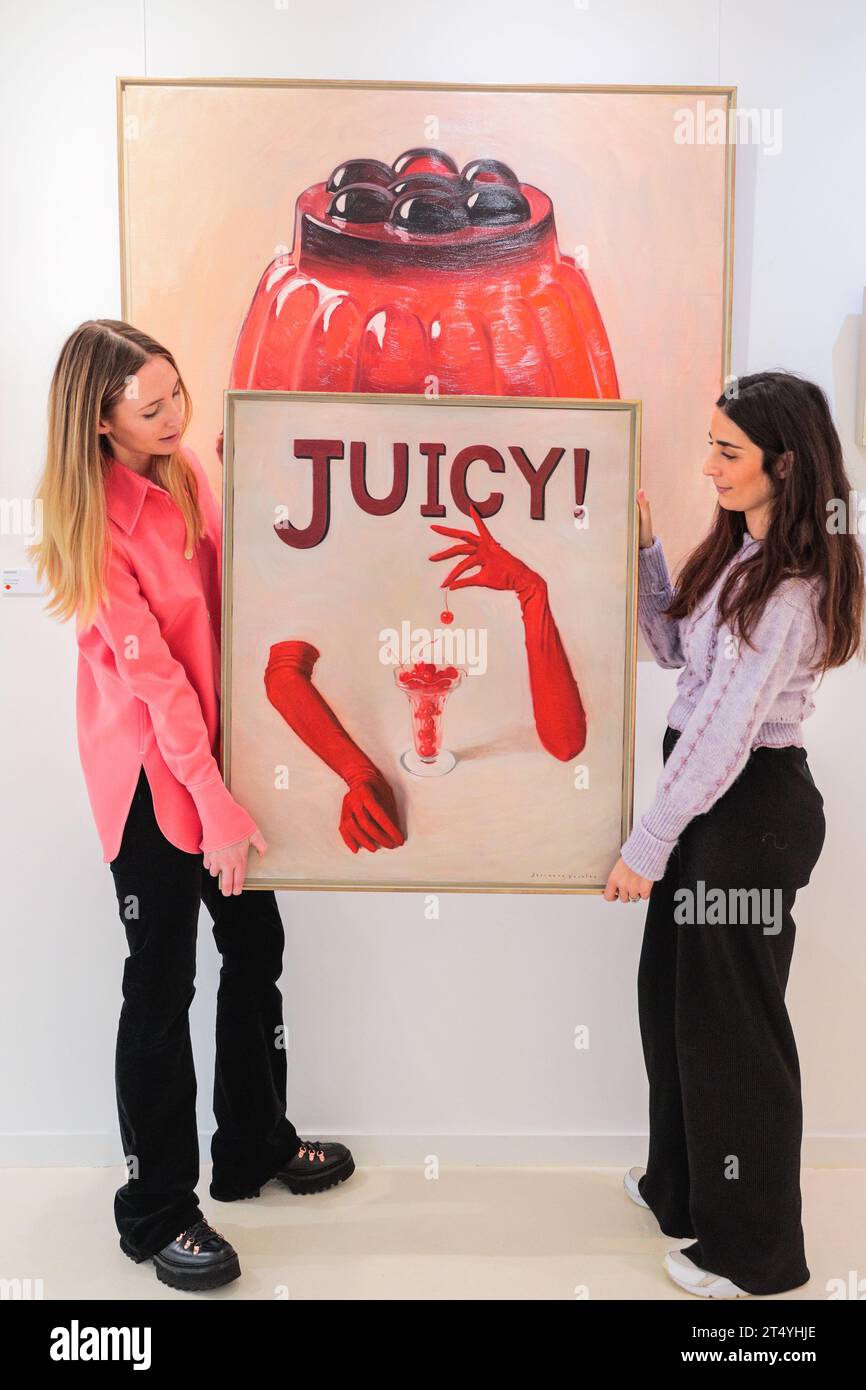 London, UK. 2nd Nov, 2023. Artist Florence and representative Suzie ...