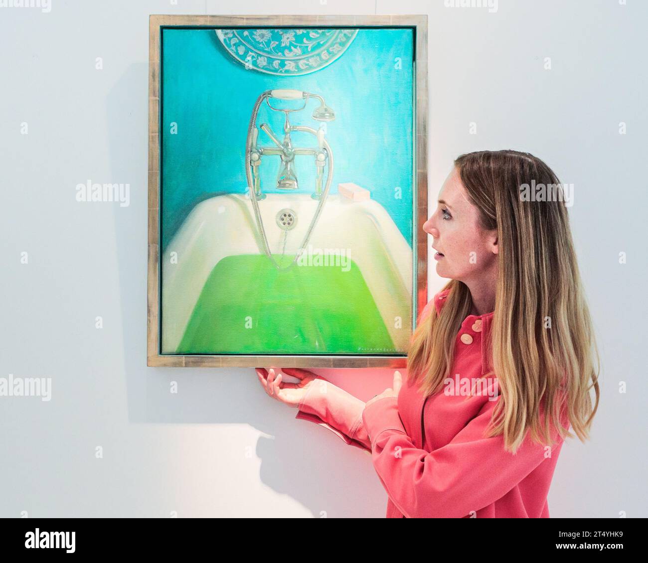 London, UK. 2nd Nov, 2023. Artist Florence with her work 'The Bath ...