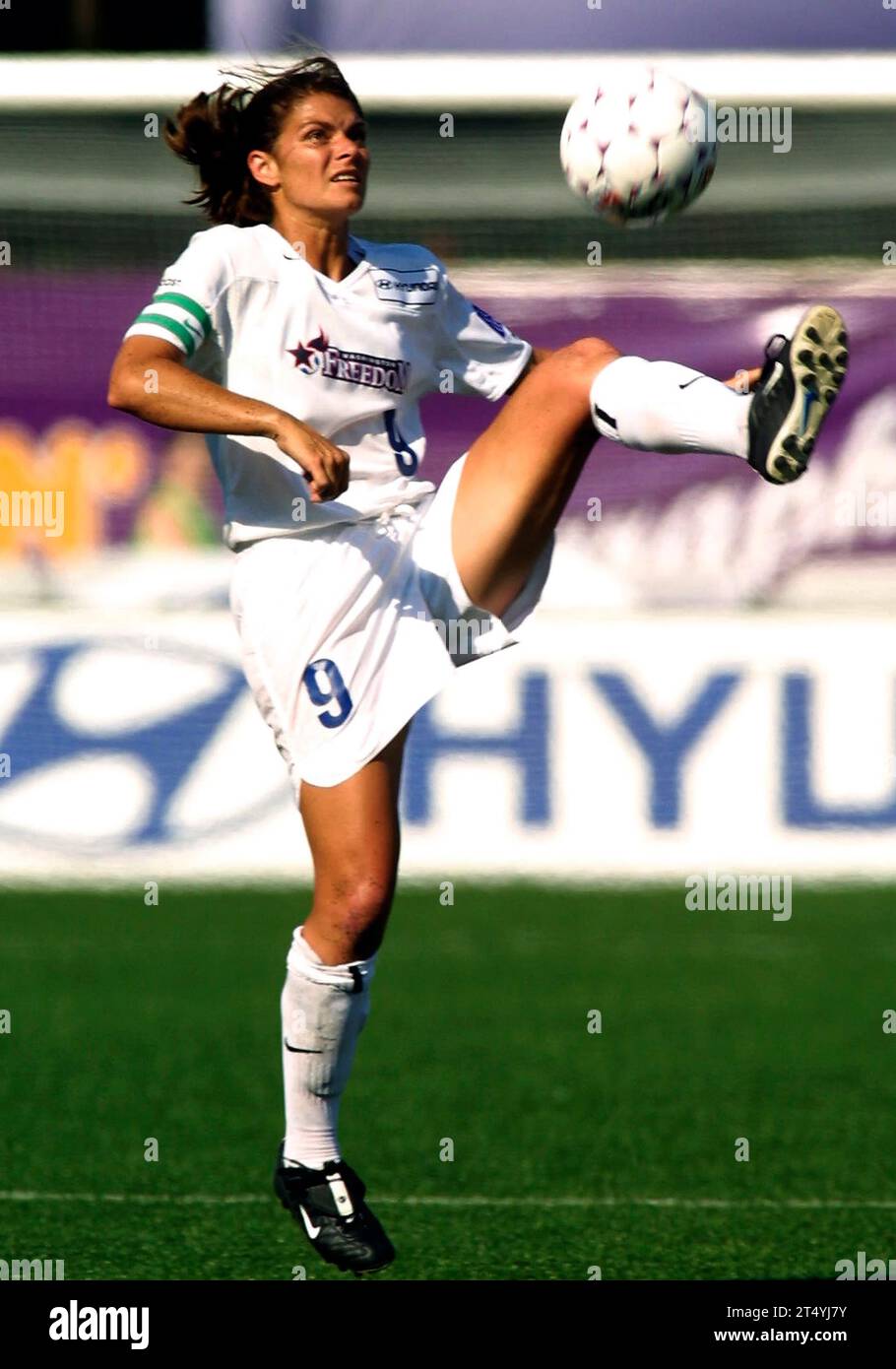 Mia Hamm in action. Washington Freedom 4 Philadelphia Charge 1. RFK ...