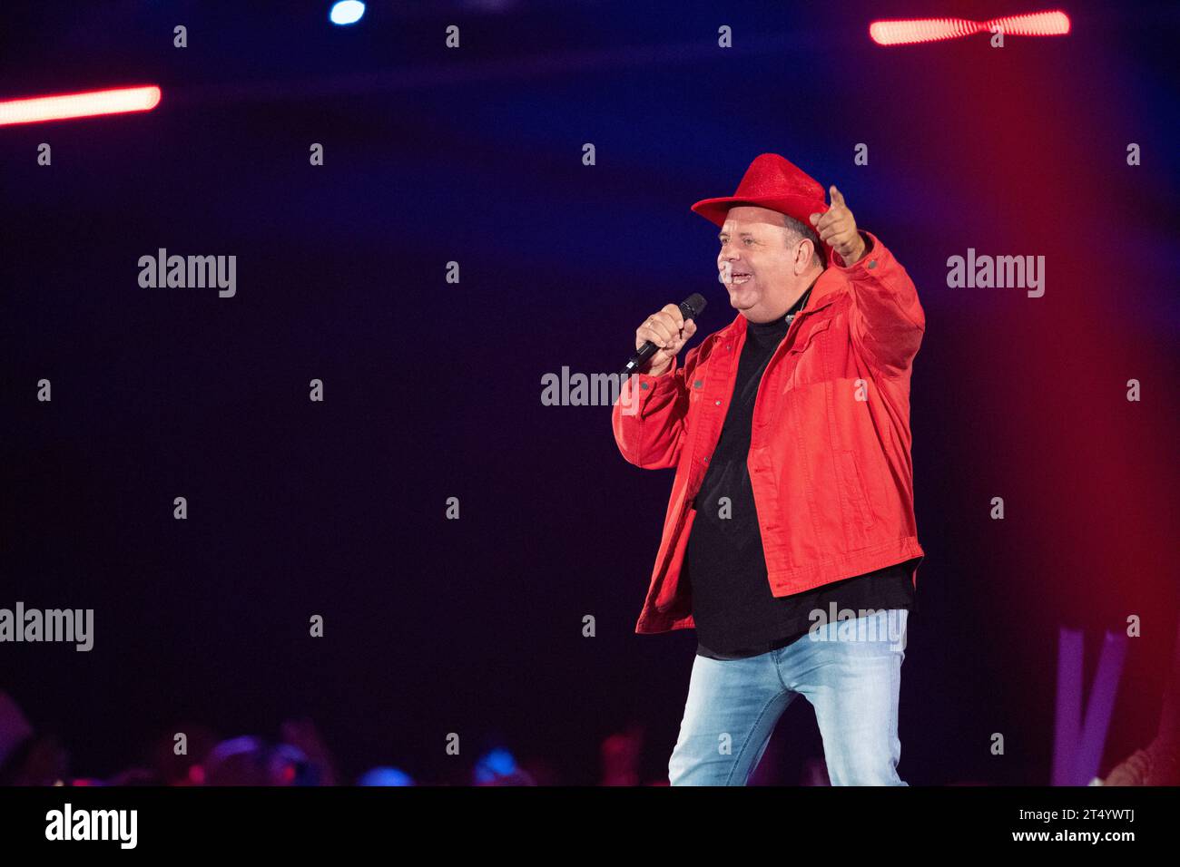 Markus BECKER, Saenger, Schlagersaenger, singend, Gesang, Konzert ...