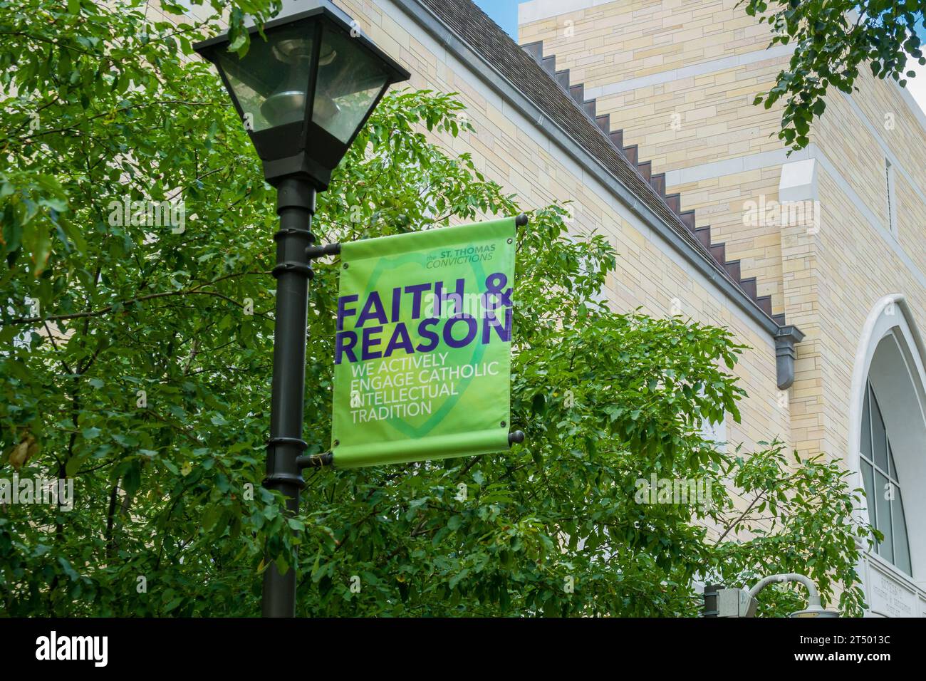 ST. PAUL, MN, USA - JULY 29, 2023: School flag on the campus of the ...