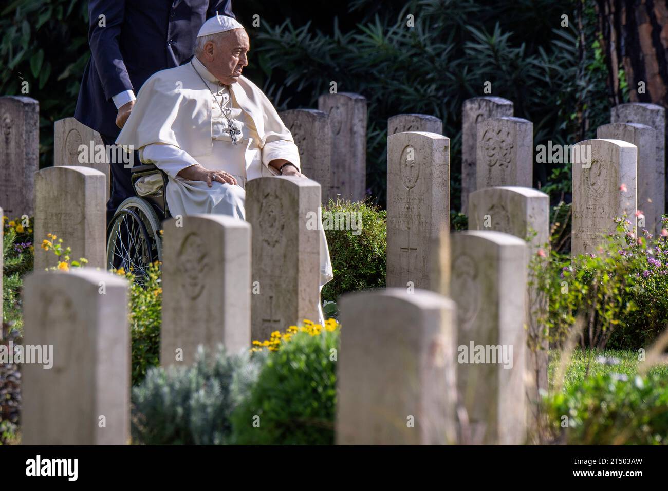 Mass graves italy hi-res stock photography and images - Alamy