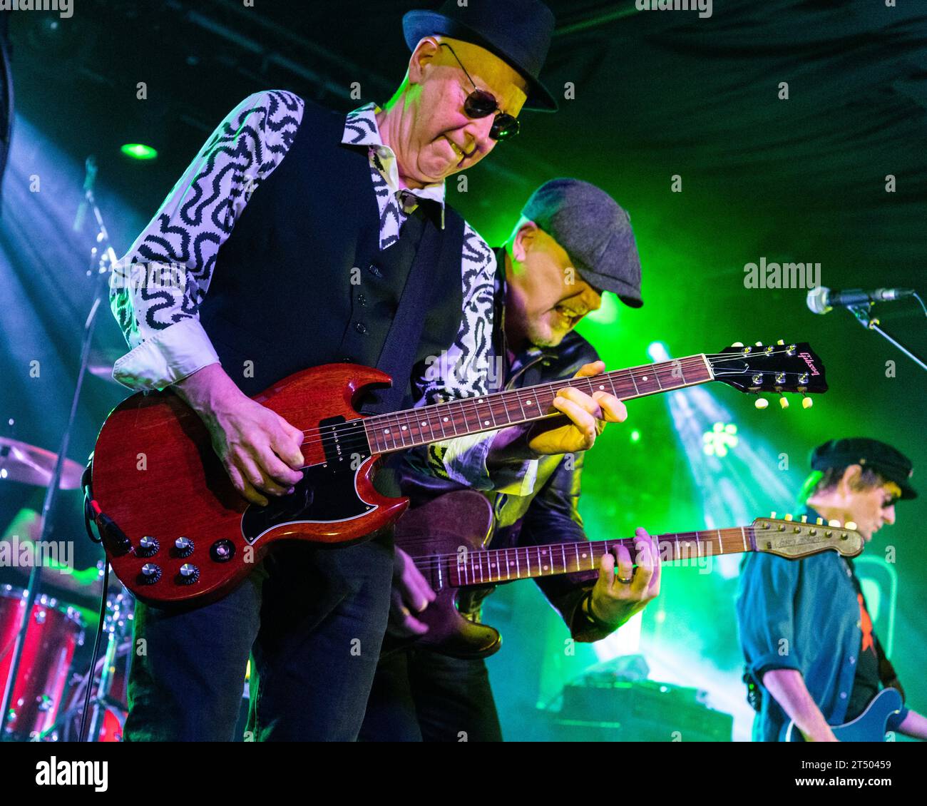 Wingmen hi-res stock photography and images - Alamy