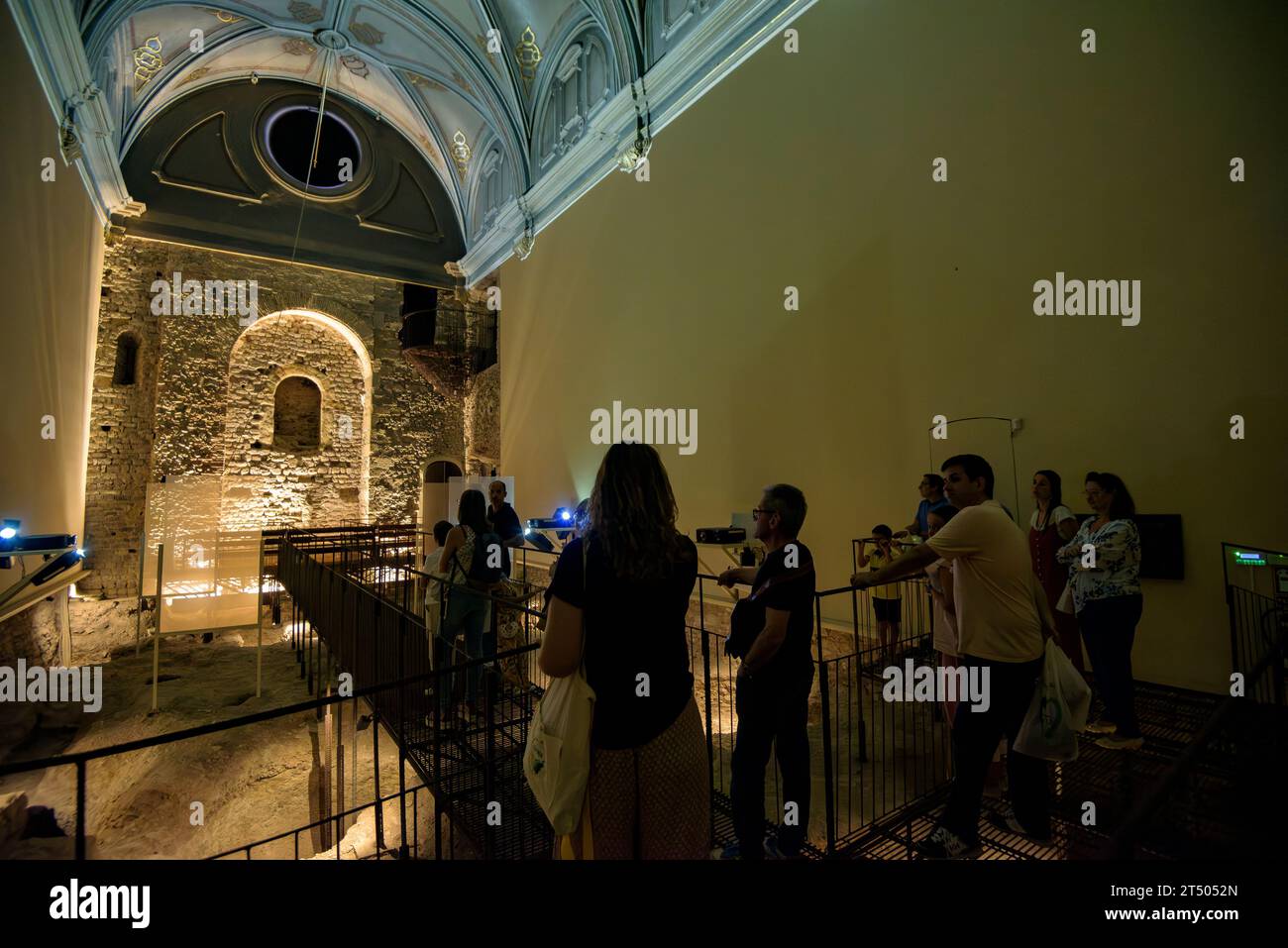 Kirche persona hi-res stock photography and images - Alamy