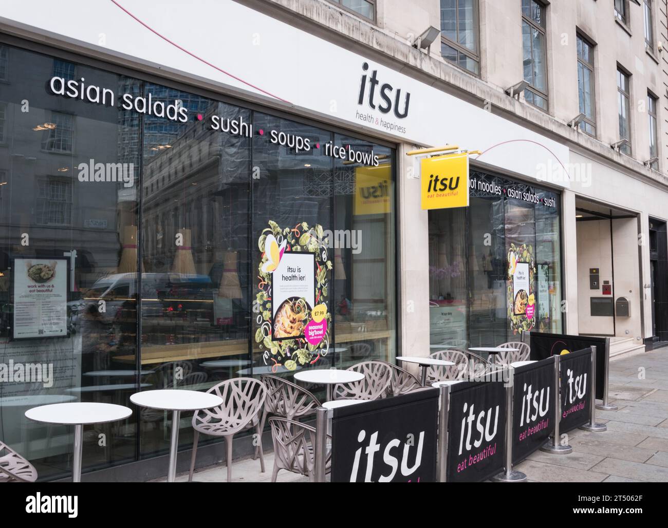 Itsu fast-food restaurant on Great Queen Street, Covent Garden, London ...
