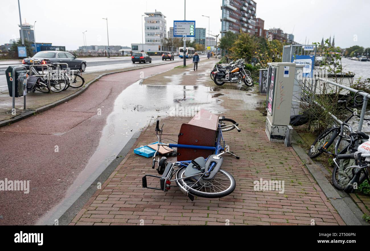 Amsterdam The, Netherlands. 2nd Nov, 2023. The Dutch meteorological ...