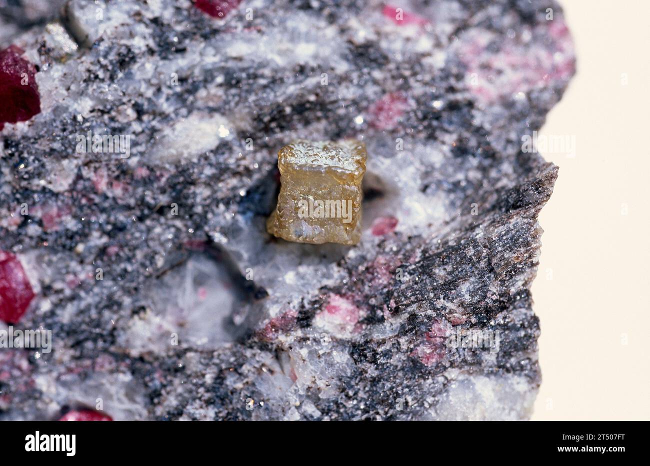 Diamond is a native mineral composed by carbon crystallized on cubic ...