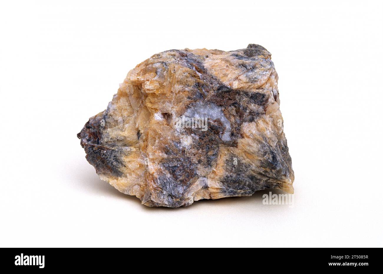 Magnesite is a magnesium carbonate mineral. Sample Stock Photo - Alamy
