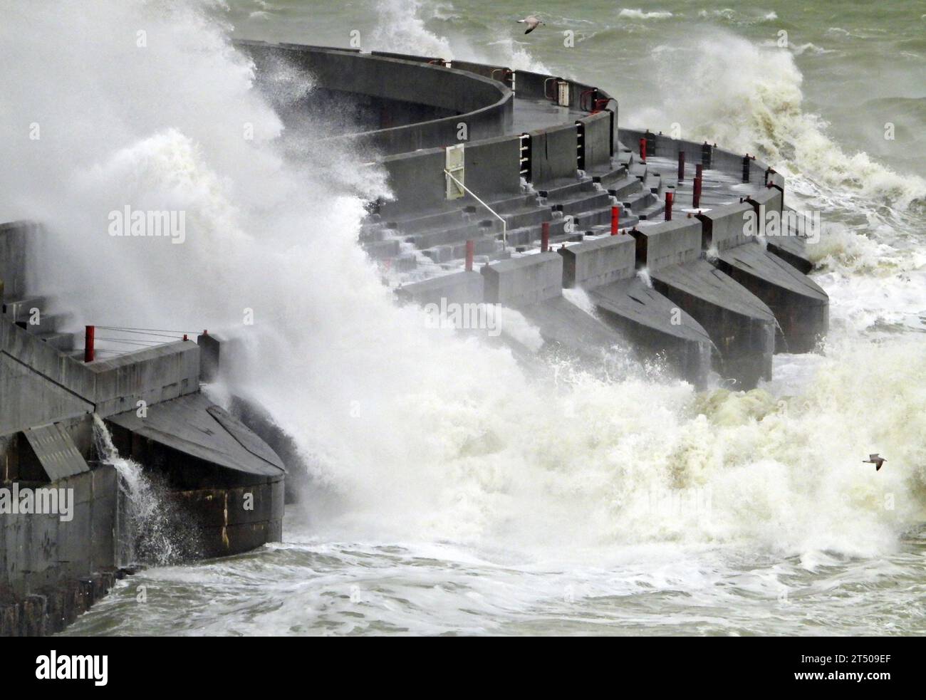 Brighton storm ciaran hi-res stock photography and images - Alamy