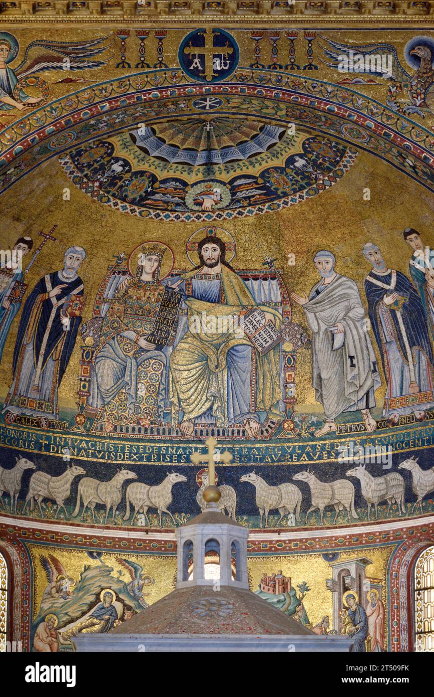 Apse medieval mosaic, Basilica di Santa Maria in Trastevere, Rome, Italy Stock Photo - Alamy
