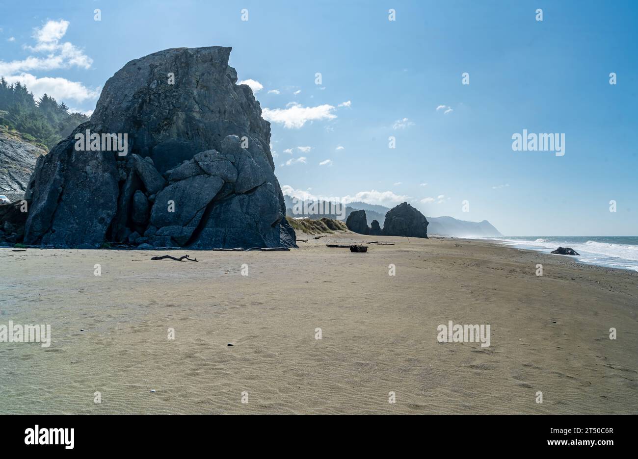 A view of Kissing Rock at South Beach in Oregon State Stock Photo - Alamy