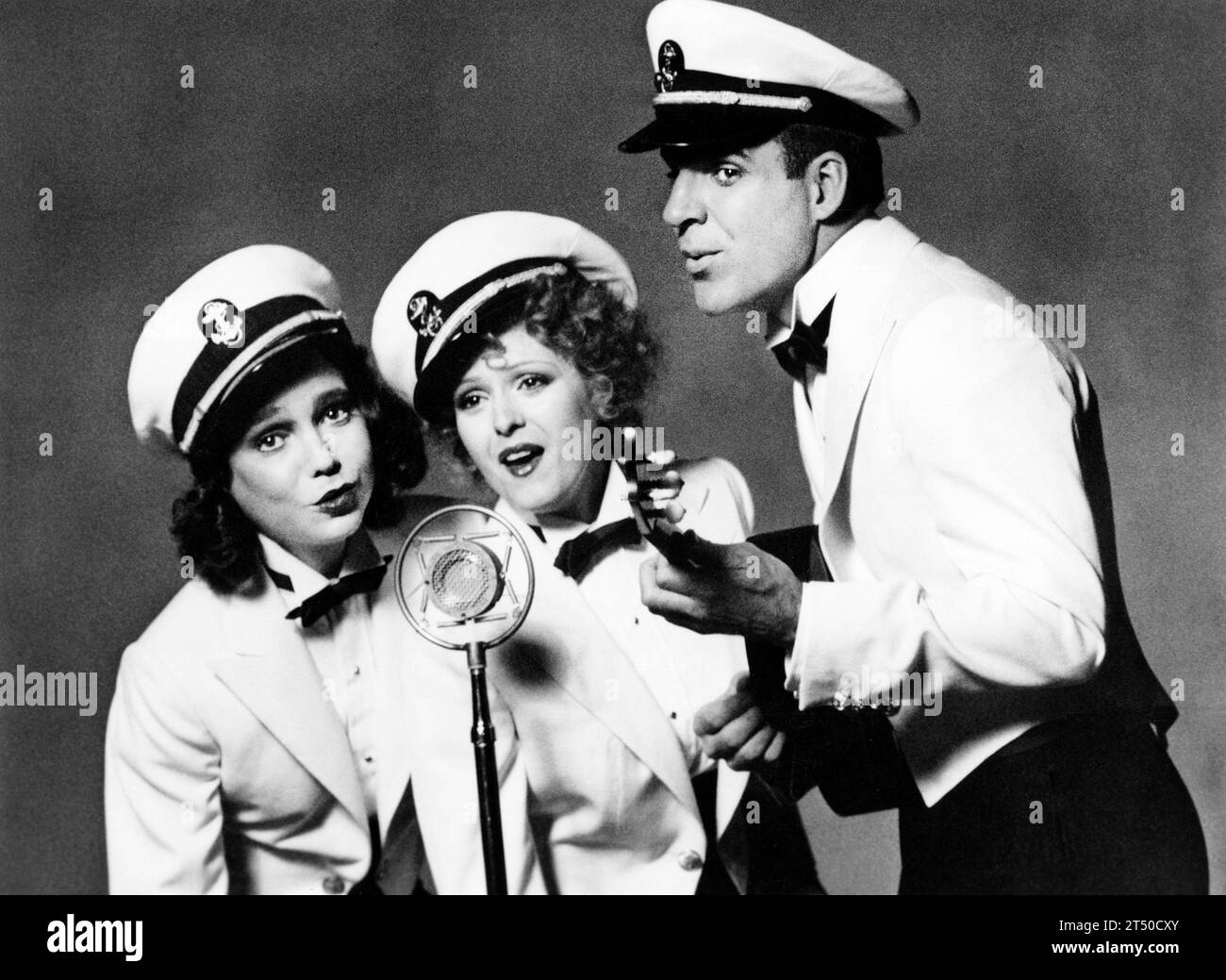 Jessica Harper, Bernadette Peters, Steve Martin, on-set of the musical ...