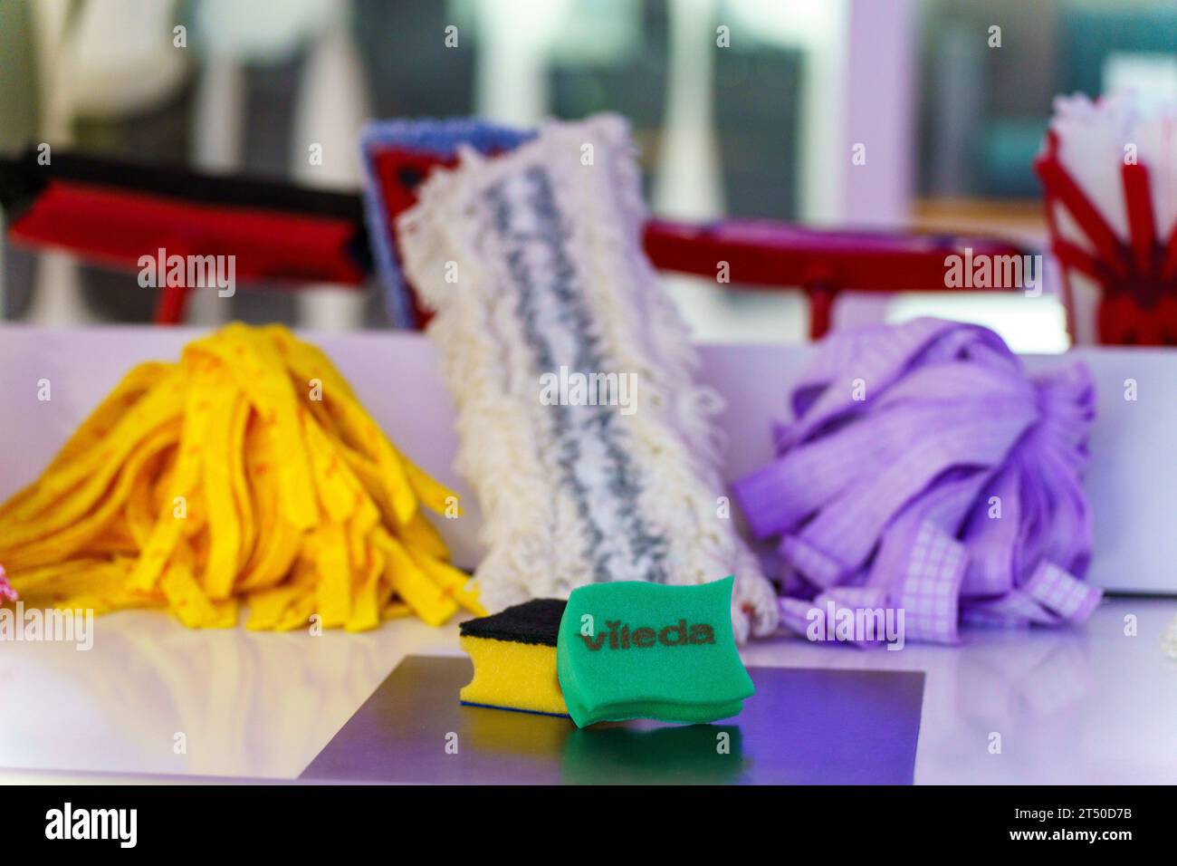 Vileda brand hi-res stock photography and images - Alamy
