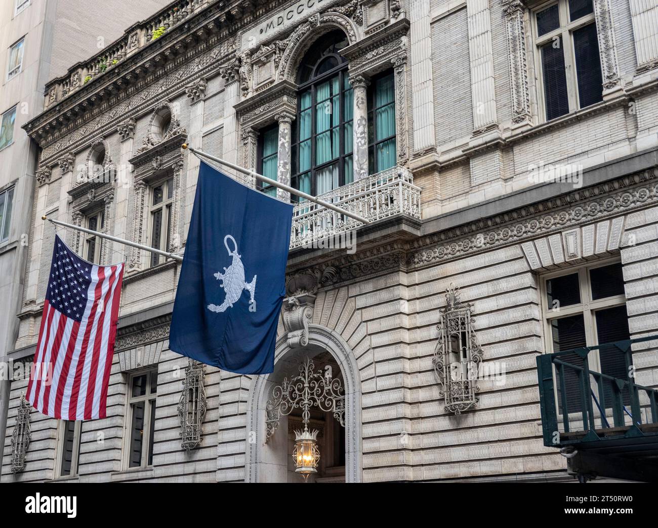 7 w 43rd st hi-res stock photography and images - Alamy