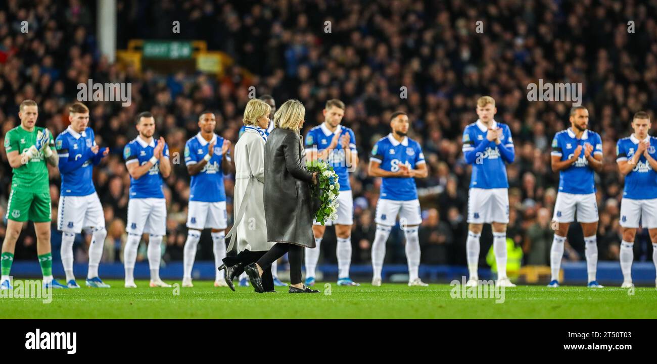 Lucy kenwright hi-res stock photography and images - Alamy