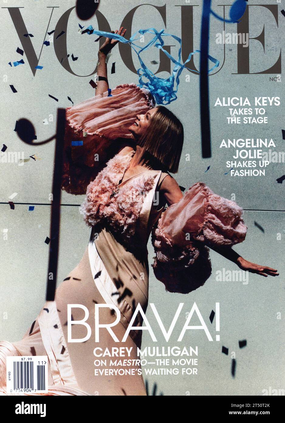 Vogue cover hi-res stock photography and images - Alamy