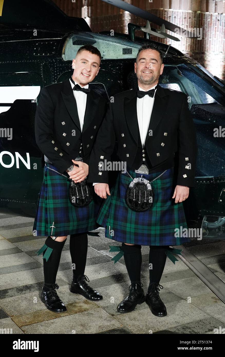 Contestants Sam O'Neil and James O'Neil arrive for the premiere of the ...