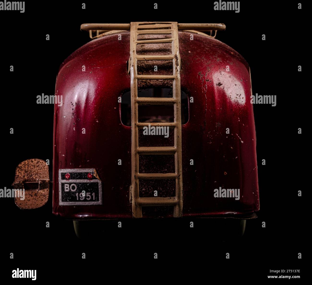 Spring loaded gears hi-res stock photography and images - Alamy