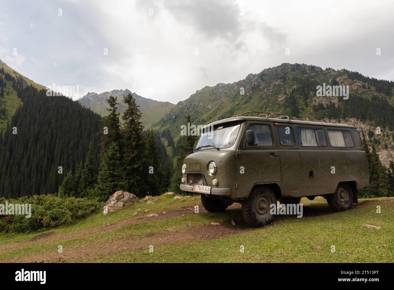 UAZ bus in Altyn Arashan, Kyrgyzstan Stock Photo - Alamy