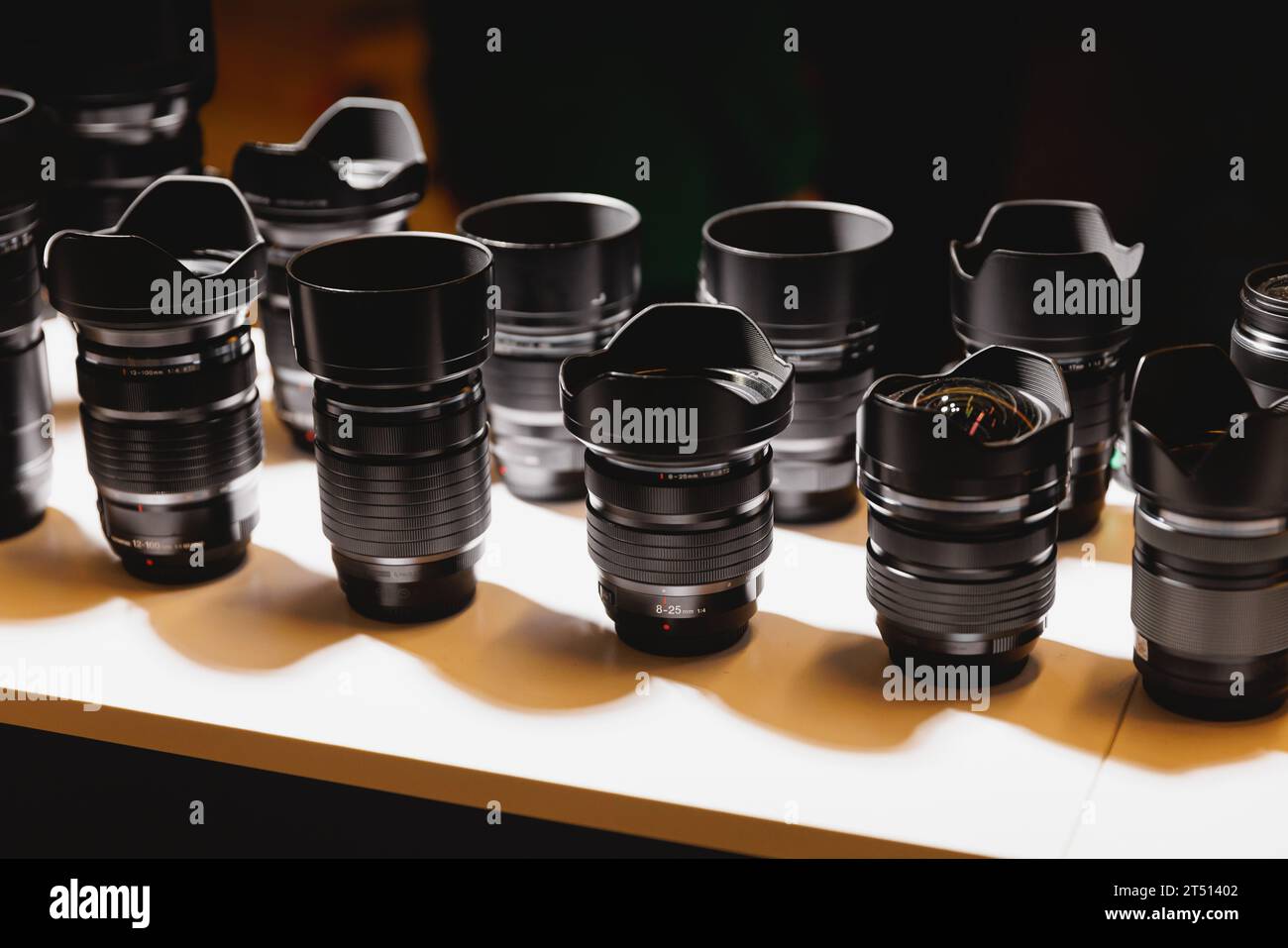 Set of different photographic lenses in a row Stock Photo - Alamy
