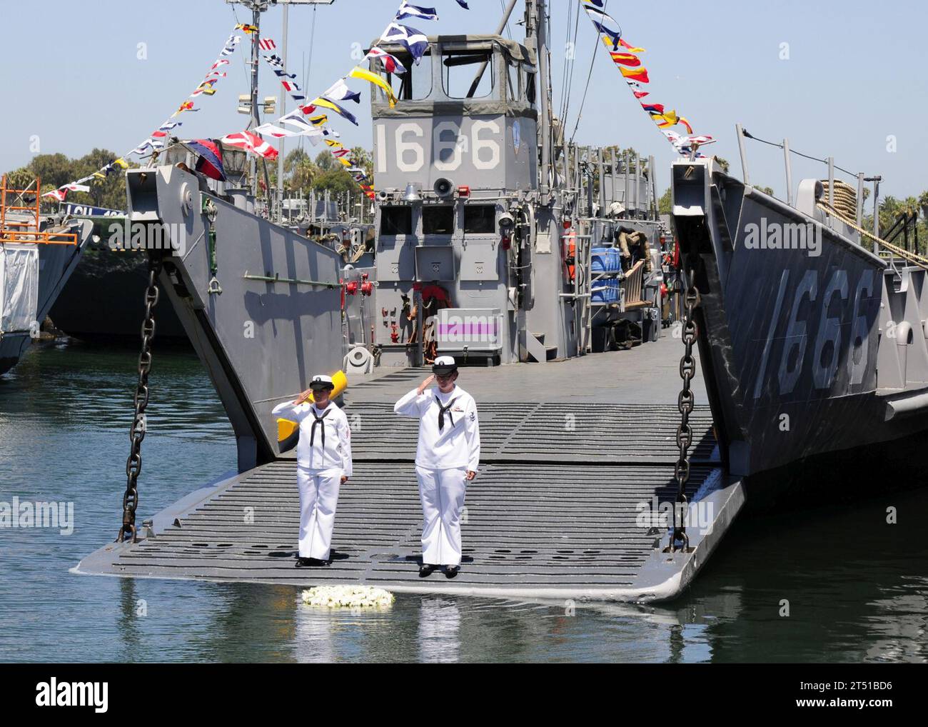 (ACU) 1, Calif., LCU-1500, Memorial Day, Sailors, san diego, U.S. Navy ...