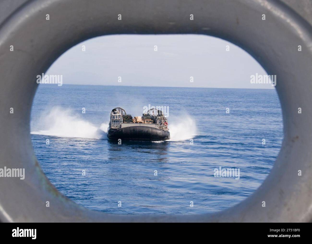 1001259327W-053 CARIBBEAN SEA (Jan. 25, 2010) Landing Craft Air Cushion ...