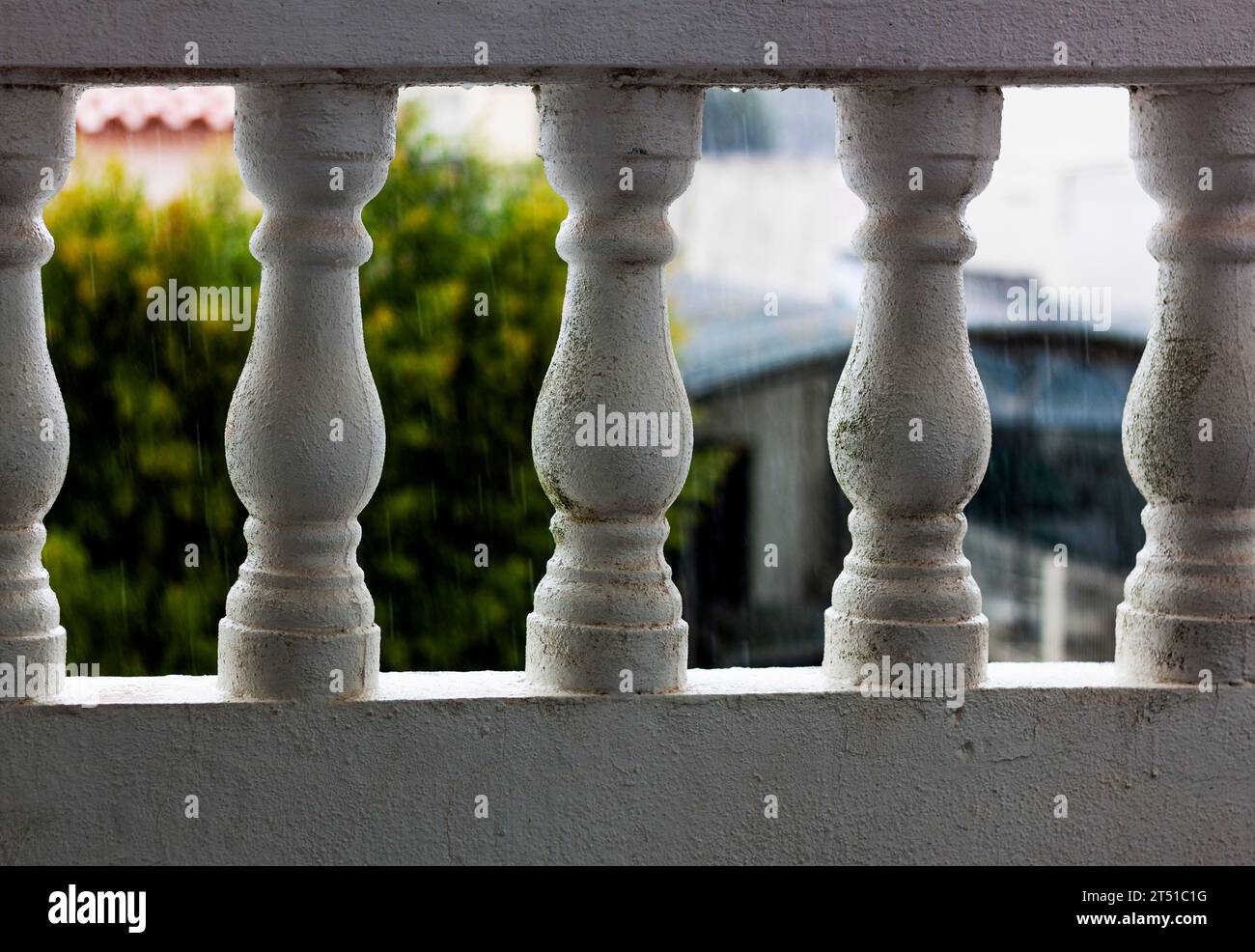 Carved stone parapet and balustrades hi-res stock photography and ...