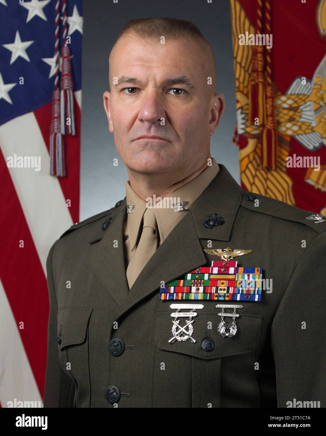Commandant of the marine corps hi-res stock photography and images - Alamy
