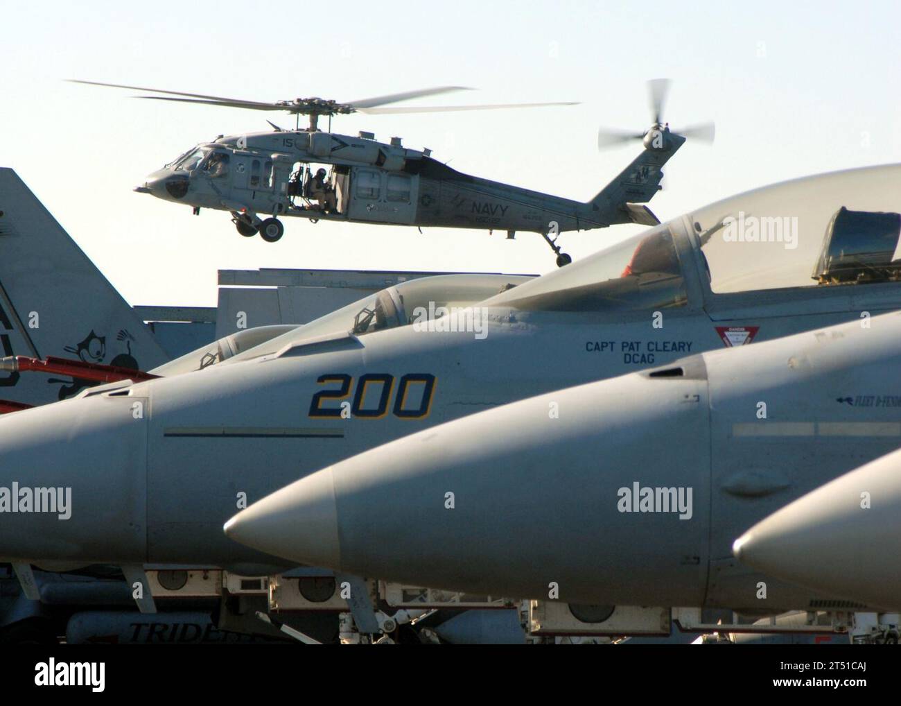 0811149900B-008 GULF OF OMAN (Nov. 14, 2008) An MH-60S Seahawk ...