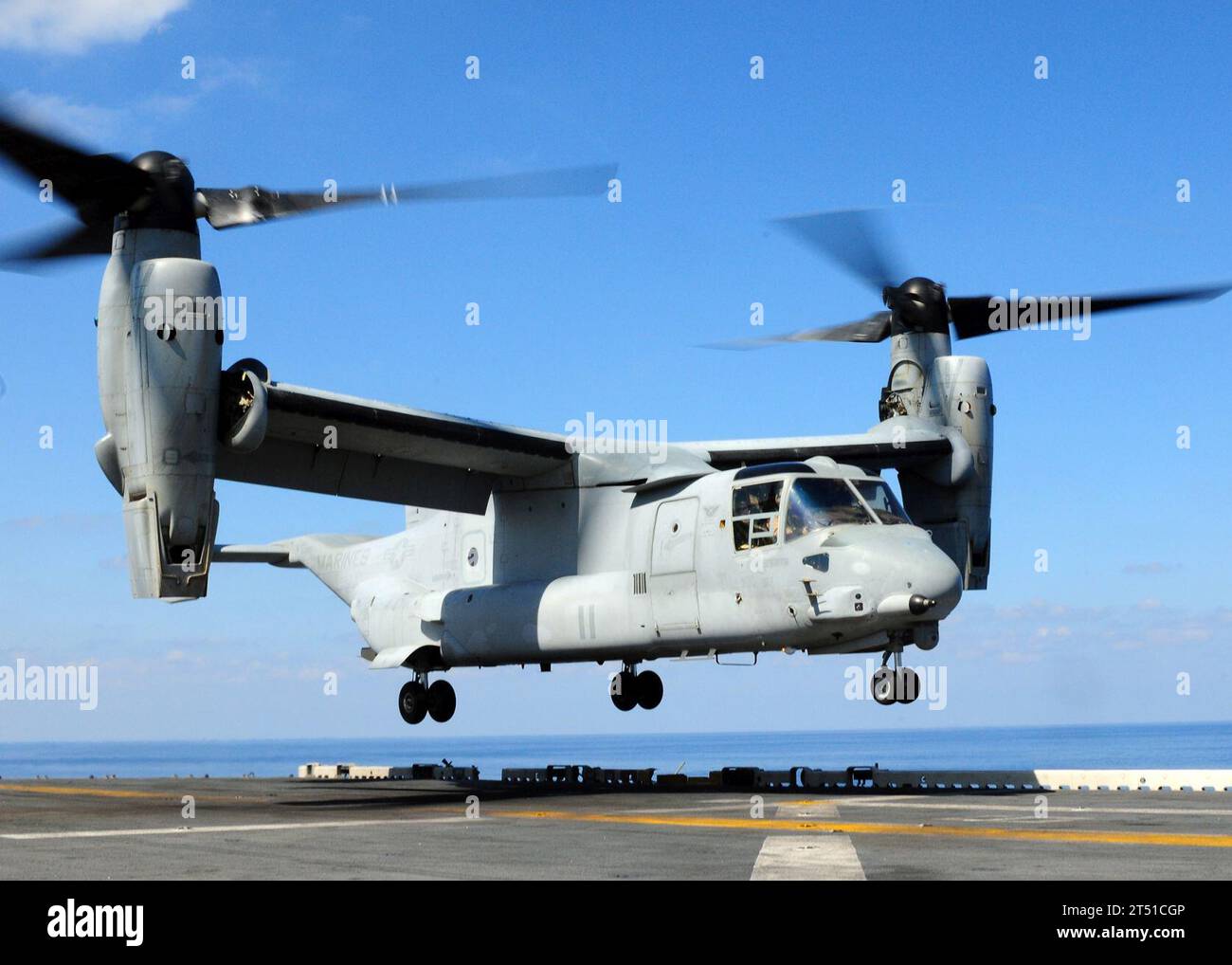0910117508R-005 MEDITERRANEAN SEA (Oct. 11, 2009) An MV-22B Osprey ...