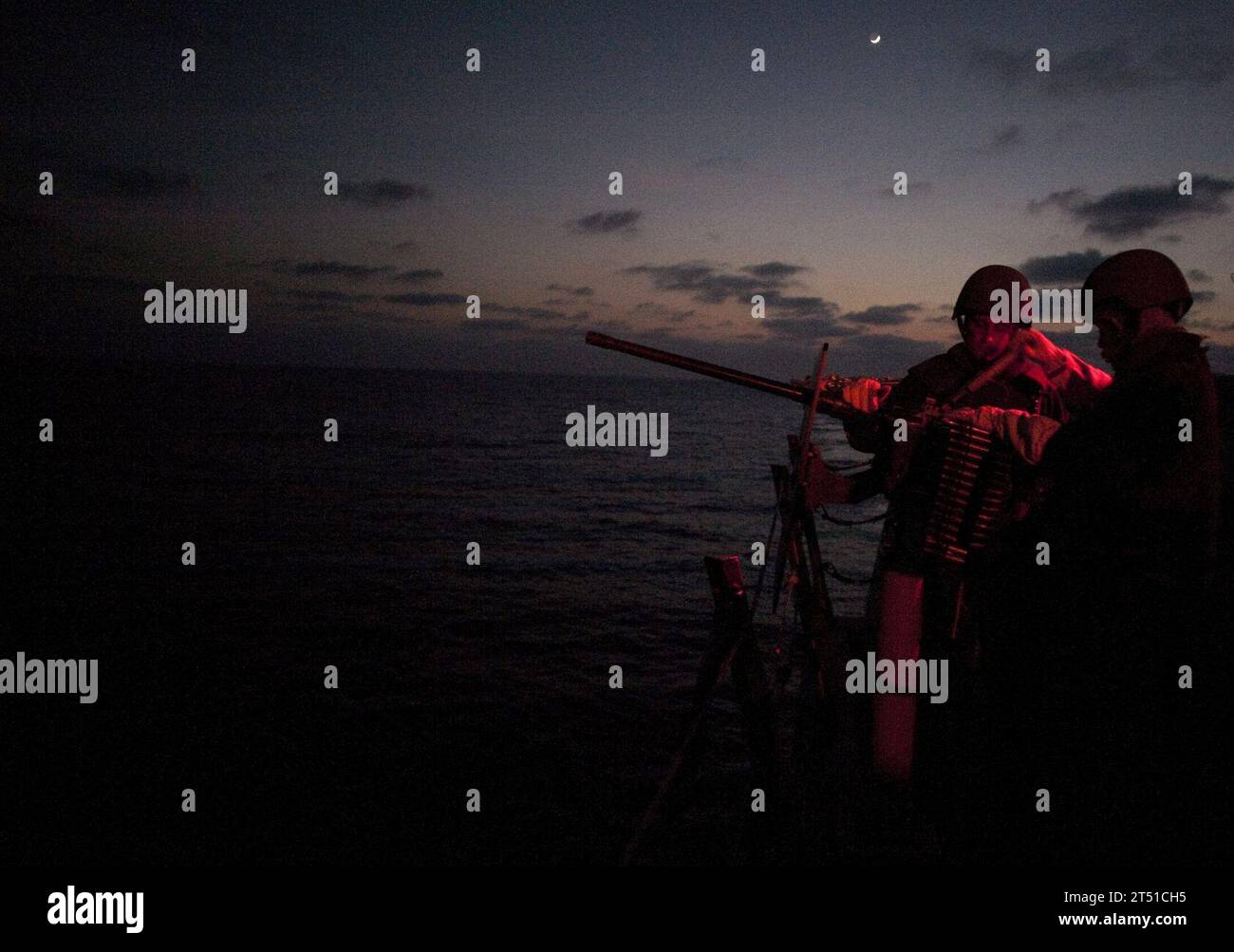 (LPD 18), .50-cal qualifications, amphibious transport dock ship, Gun ...