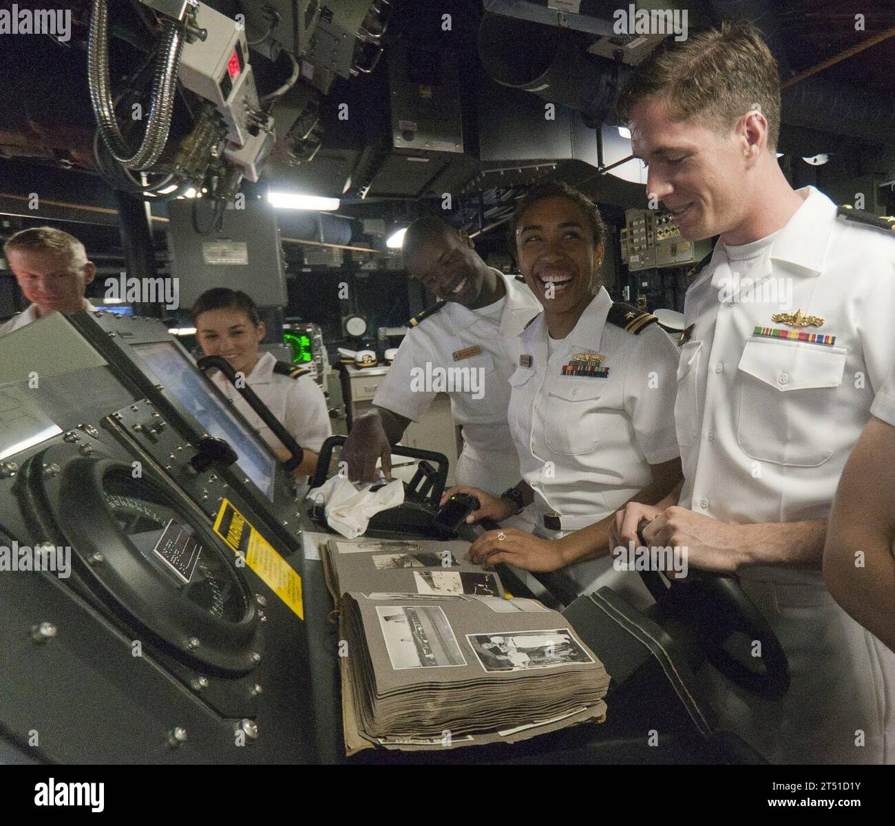 110906TB118-118 NEWPORT, R.I. (Sept. 6, 2011) Junior officers aboard ...