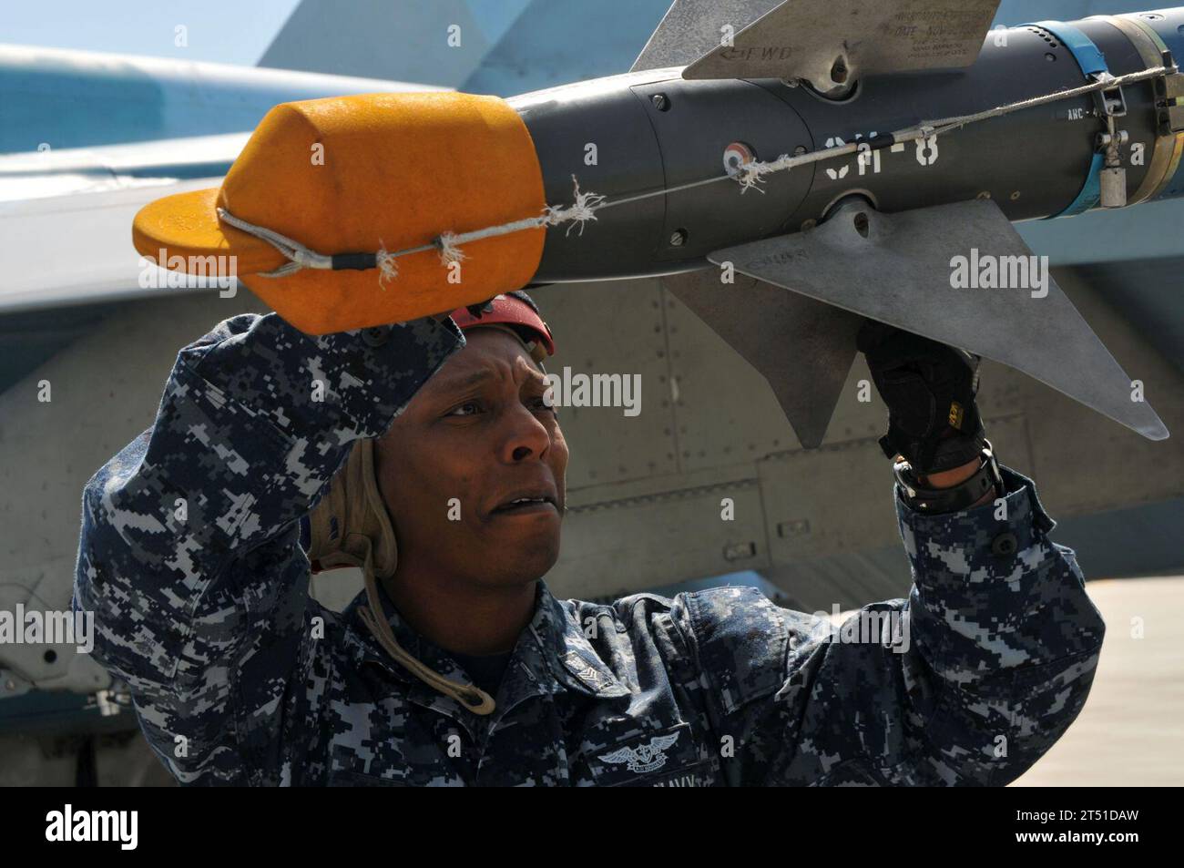 (VCF) 12, Alaska, Northern Edge 2011, Sailor, U.S. Navy, weapon Stock ...