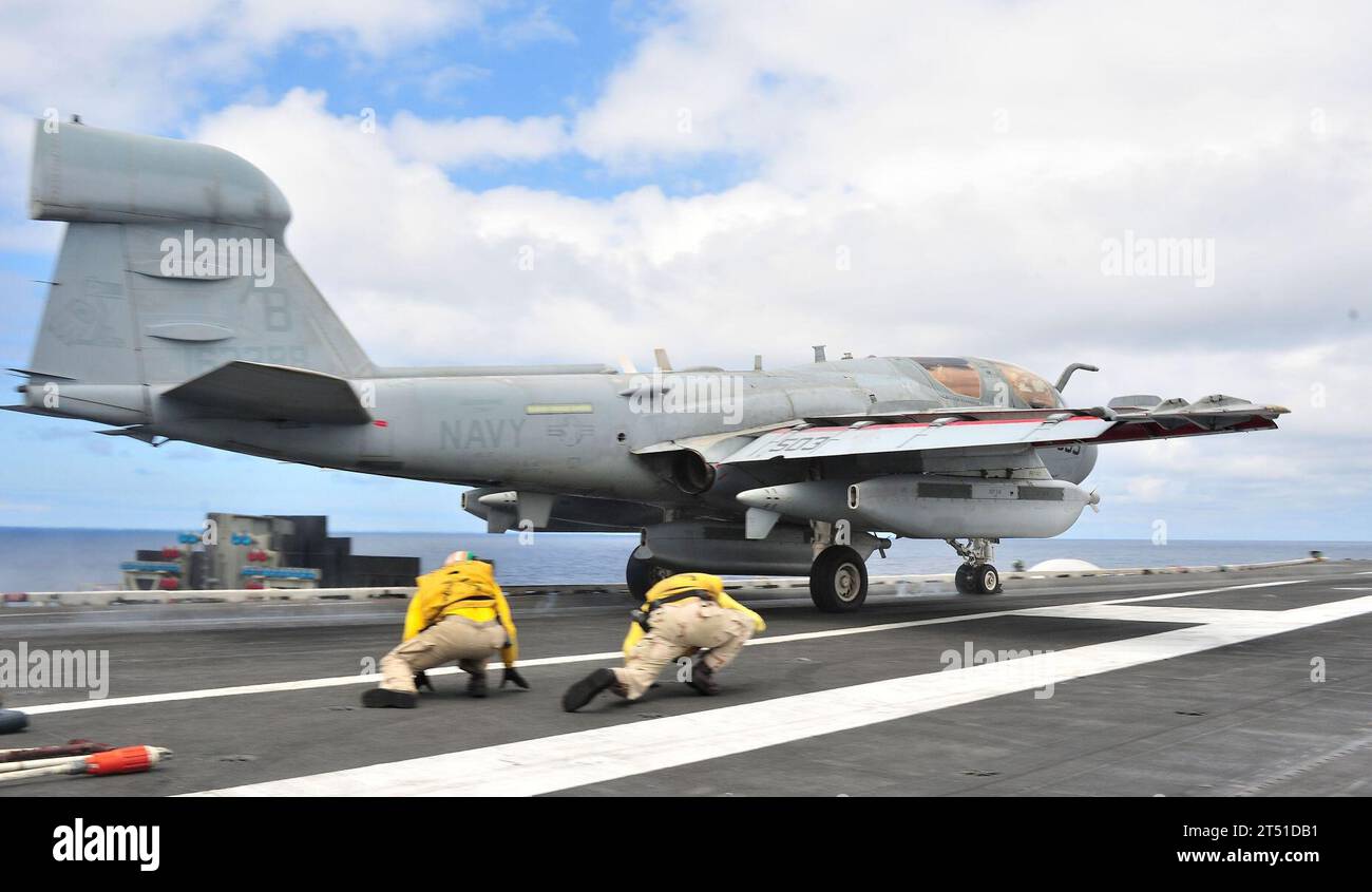 Electronic attack squadron vaq 137 hi-res stock photography and images ...