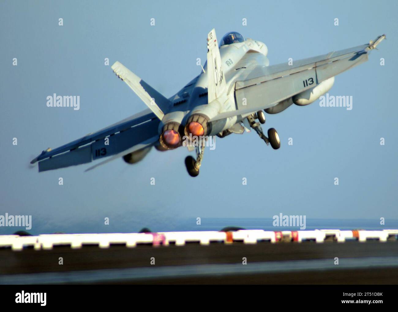 0901317571S-001 GULF OF OMAN (Jan 31, 2009) An F/A-18 Super Hornet ...