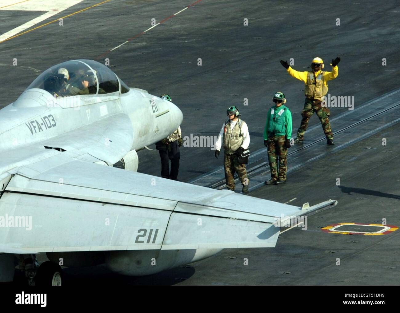 0611138907D-002 Arabian Sea (Nov. 13, 2006) - An F/A-18F Super Hornet ...