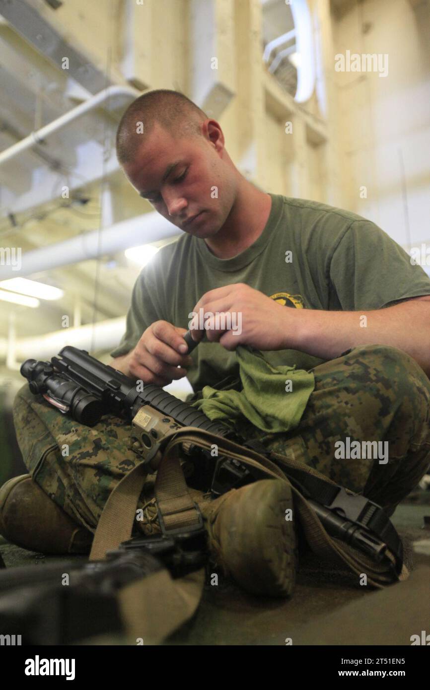 1st Marine Division, 3d Assault Amphibian, 4th Platoon, battalion ...