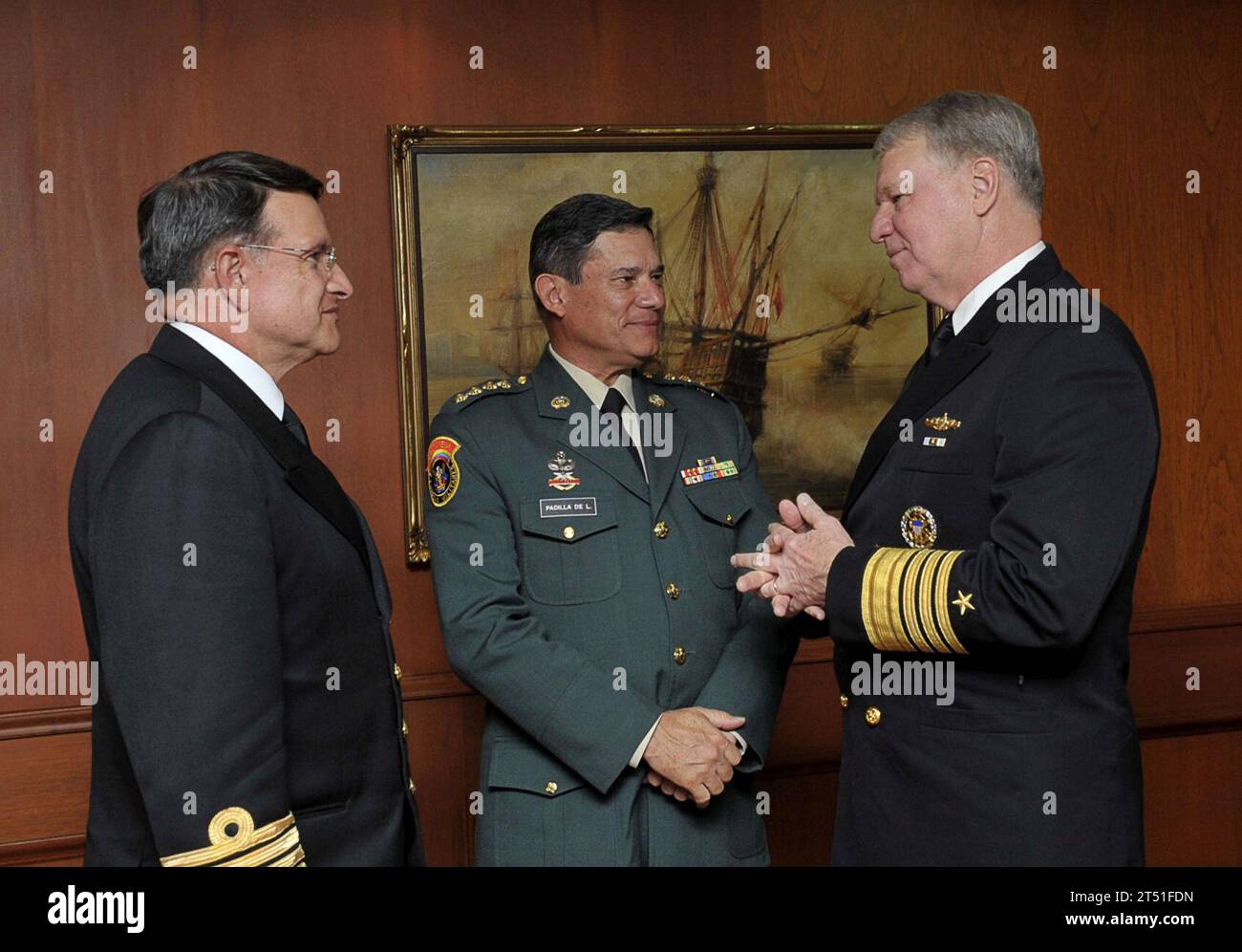 0912038273J-244 BOGOTA (Dec. 3, 2009) Chief of Naval Operations (CNO ...