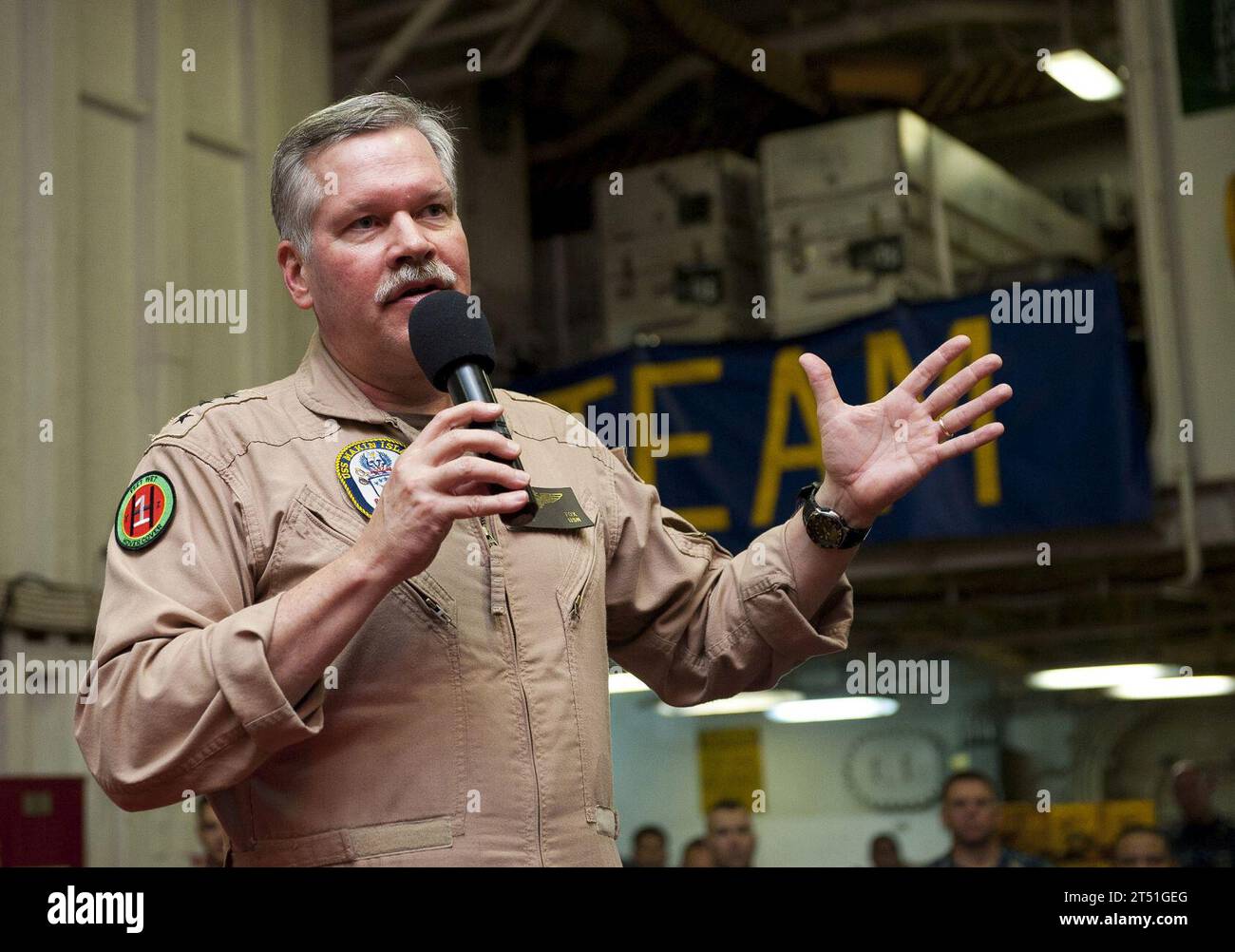 120114DX615-314 GULF OF ADEN (Jan. 14, 2012) Vice Adm. Mark Fox ...