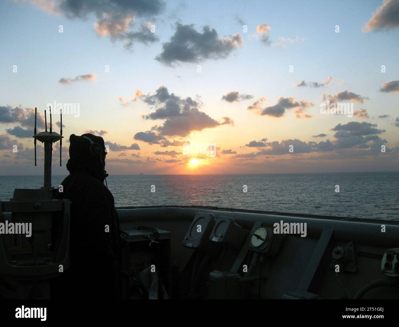 5th Fleet area of responsibility, Amphibious dock landing ship USS ...