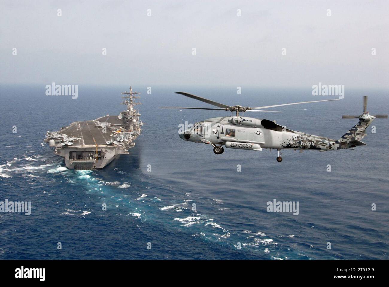 0905099909C-515 GULF OF OMAN (May 9, 2009) An SH-60F Sea Hawk ...