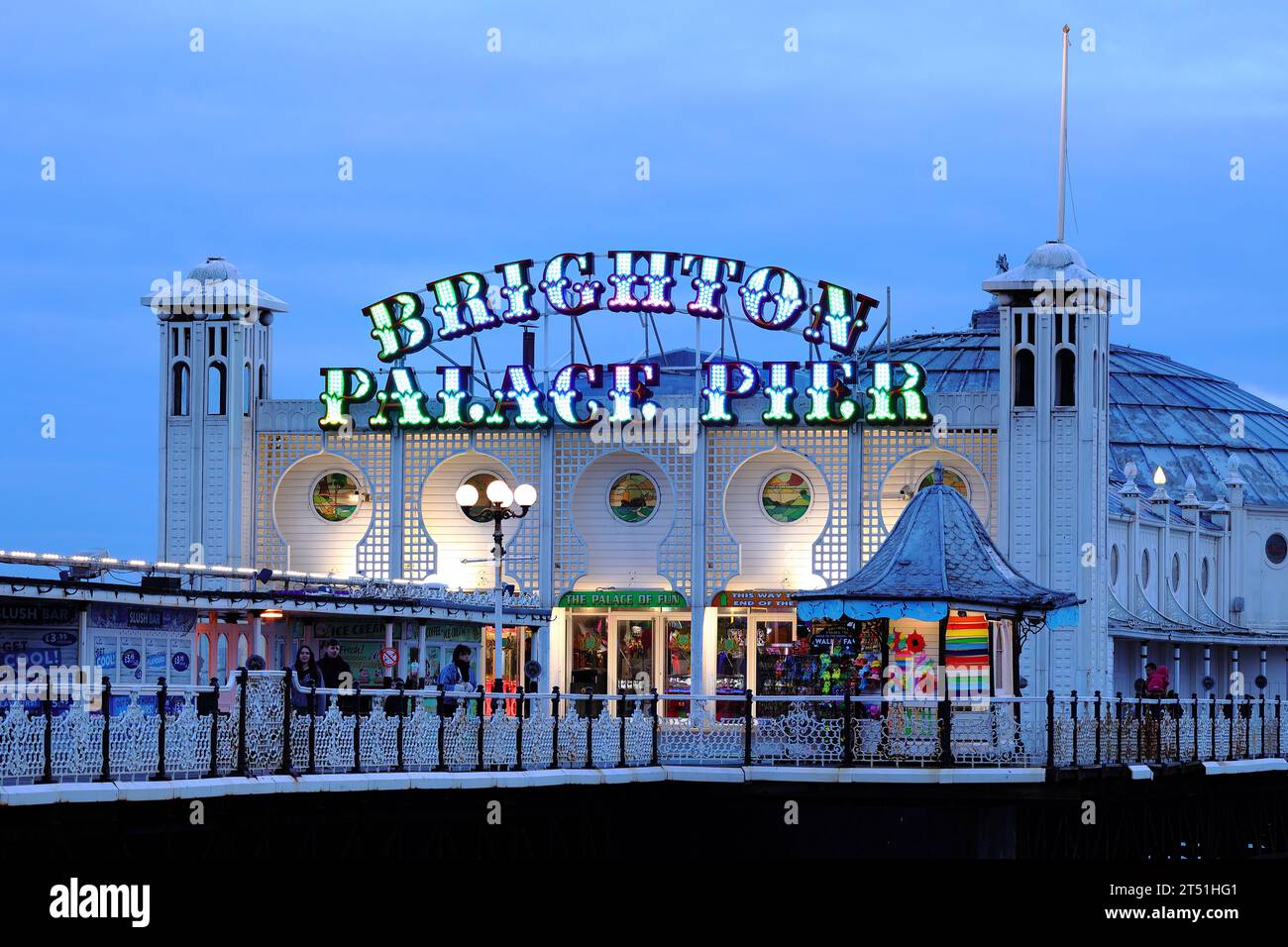 Images of Brighton seafront and pier Stock Photo - Alamy