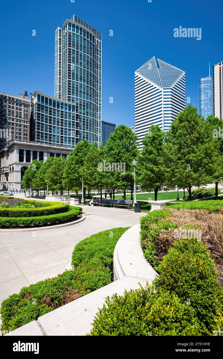 Condos and office buildings in downtown Chicago, USA Stock Photo - Alamy